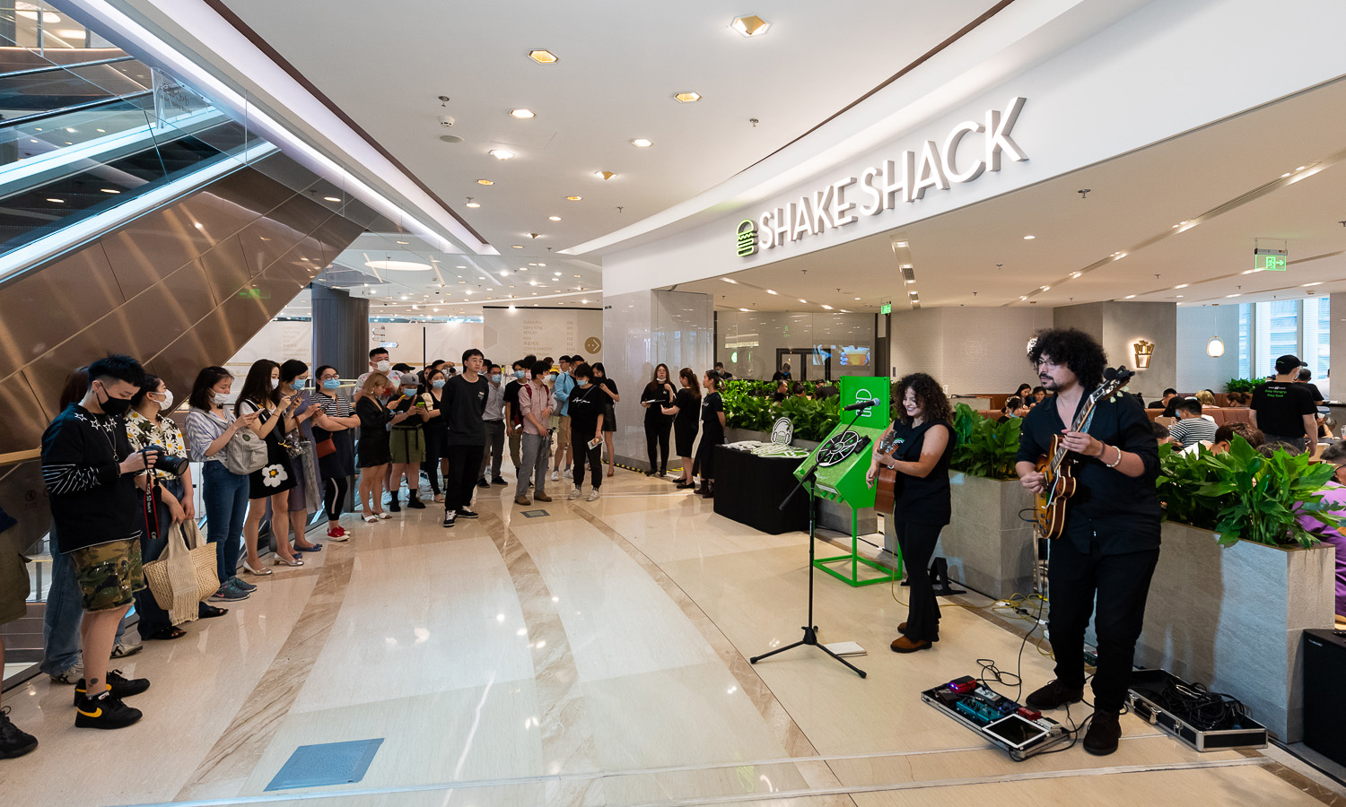 Shake Shack 上海港汇恒隆店正式开业 – NOWRE现客