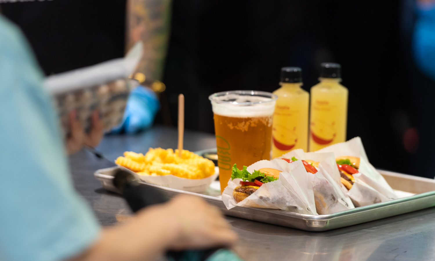 Shake Shack 上海港汇恒隆店正式开业 – NOWRE现客