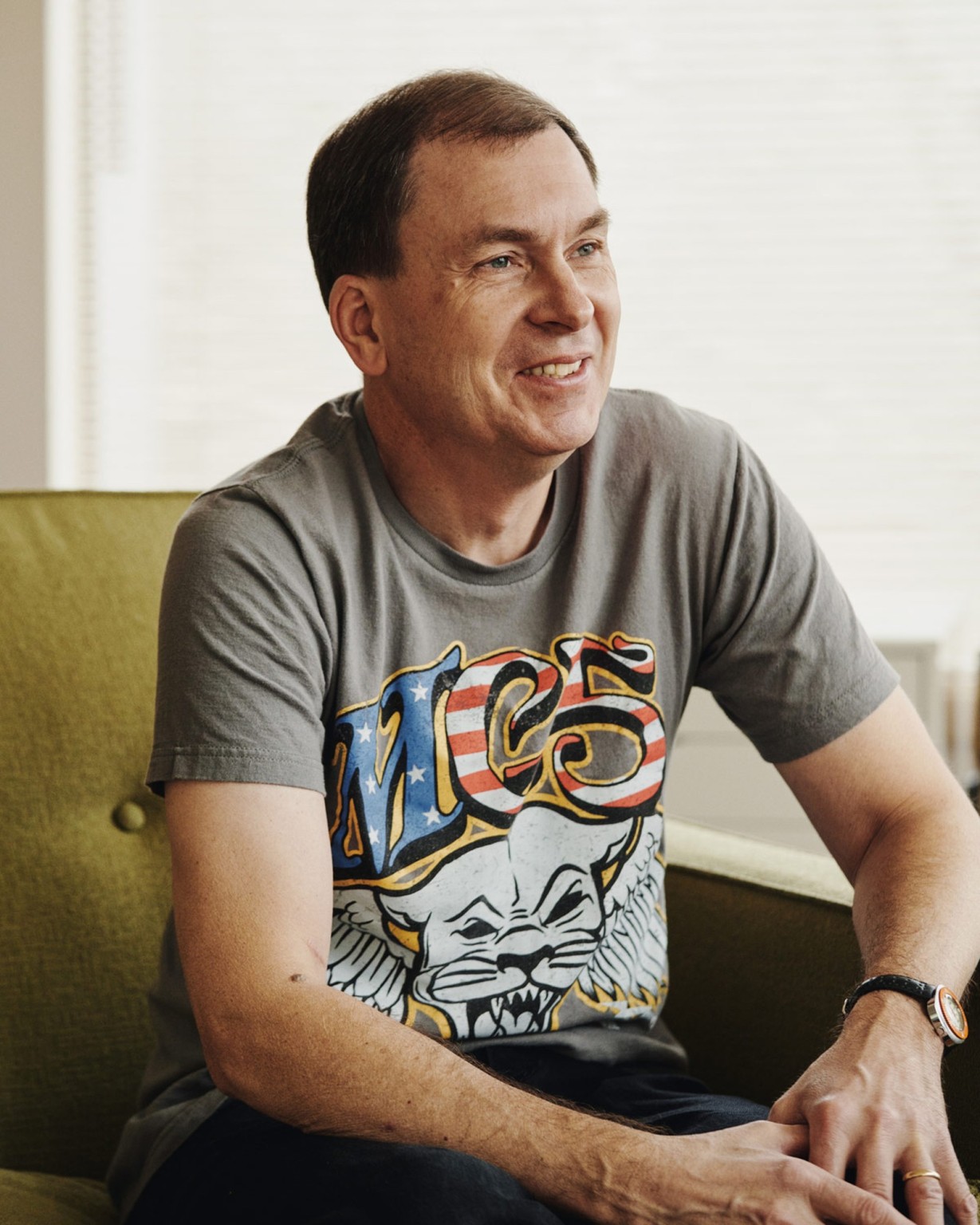 YEEZY 系列最有「含金量」的设计，是这双洞洞鞋？ – NOWRE现客