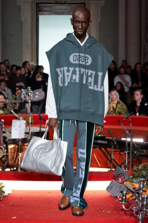 聊聊 Telfar 的故事，这个设计师品牌靠什么突出重围？ – NOWRE现客