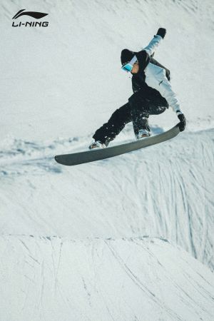 李宁品牌首次推出单板滑雪系列 LI-NING SNOWBOARDING – NOWRE现客