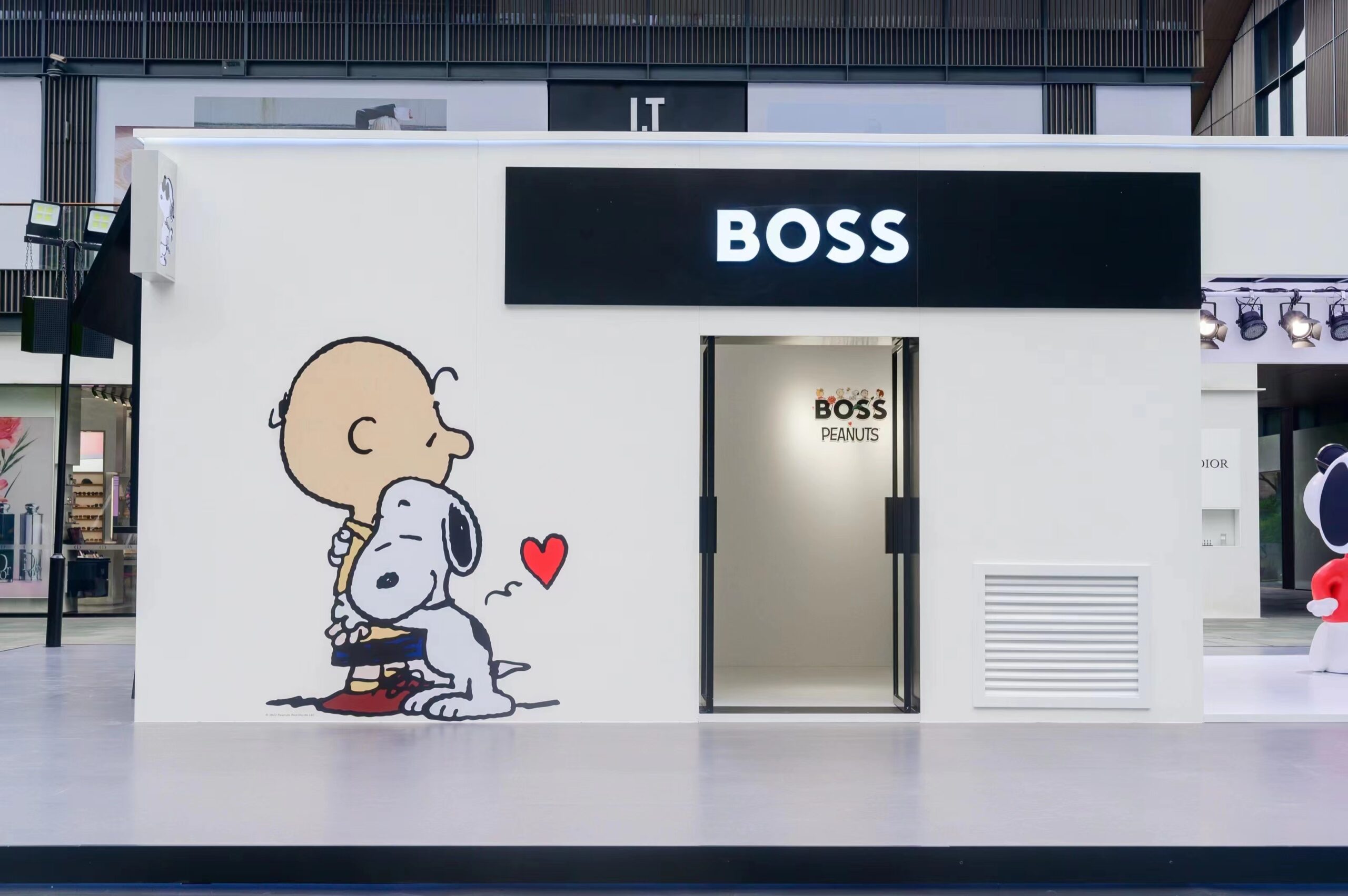 BOSS x PEANUTS 联名系列于成都举办七夕活动 – NOWRE现客
