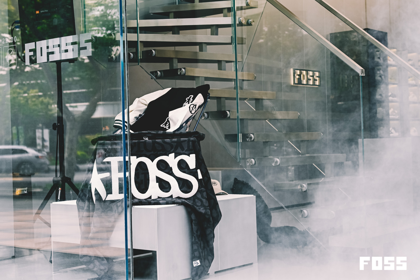 沉浸式感官之旅，FOSS x ERIC HAZE「OVER THE CLOUD」主题活动回顾 – NOWRE现客