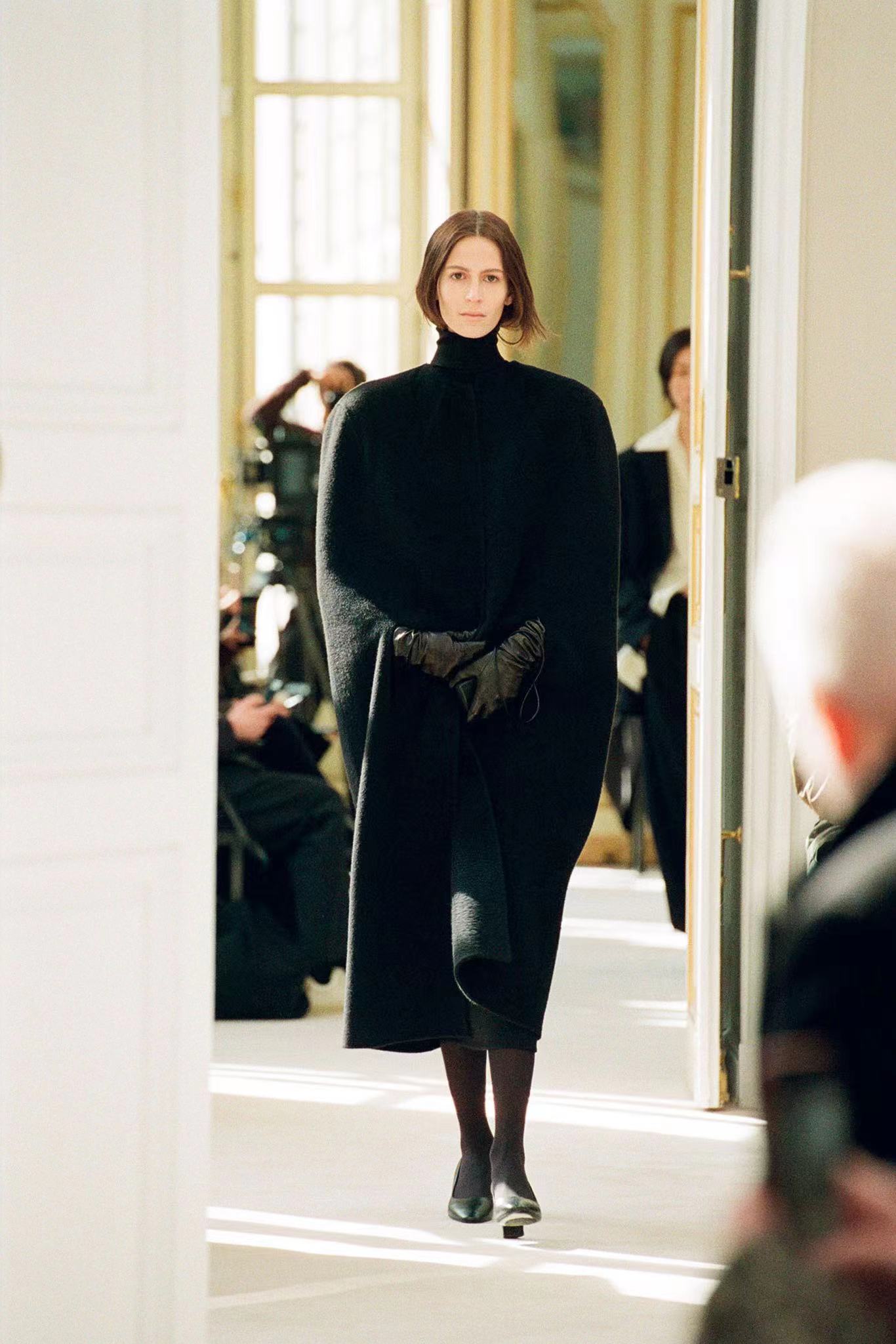 寻找时间的沉淀，The Row 2024 度假系列登场 – NOWRE现客