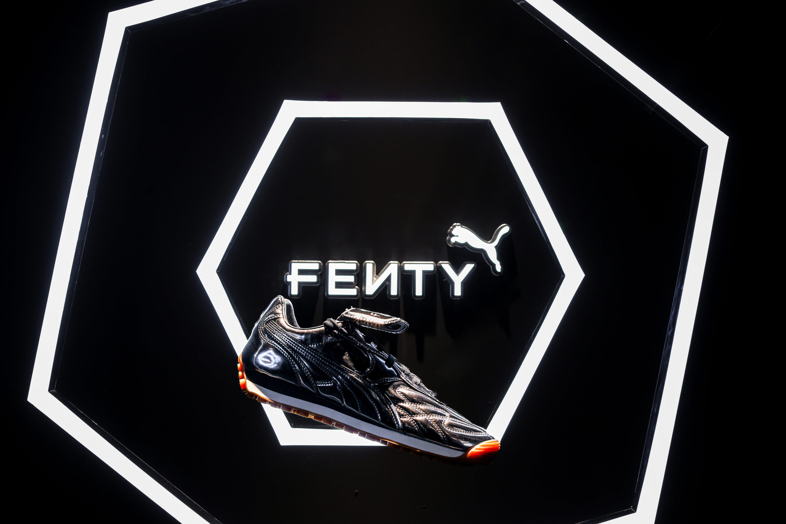 FENTY x PUMA 联名系列限时空间来袭 – NOWRE现客