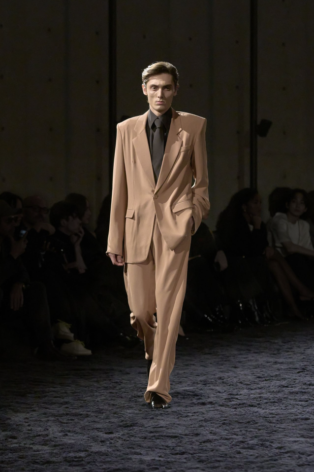 Saint Laurent 2024 秋冬男装系列登场 – NOWRE现客