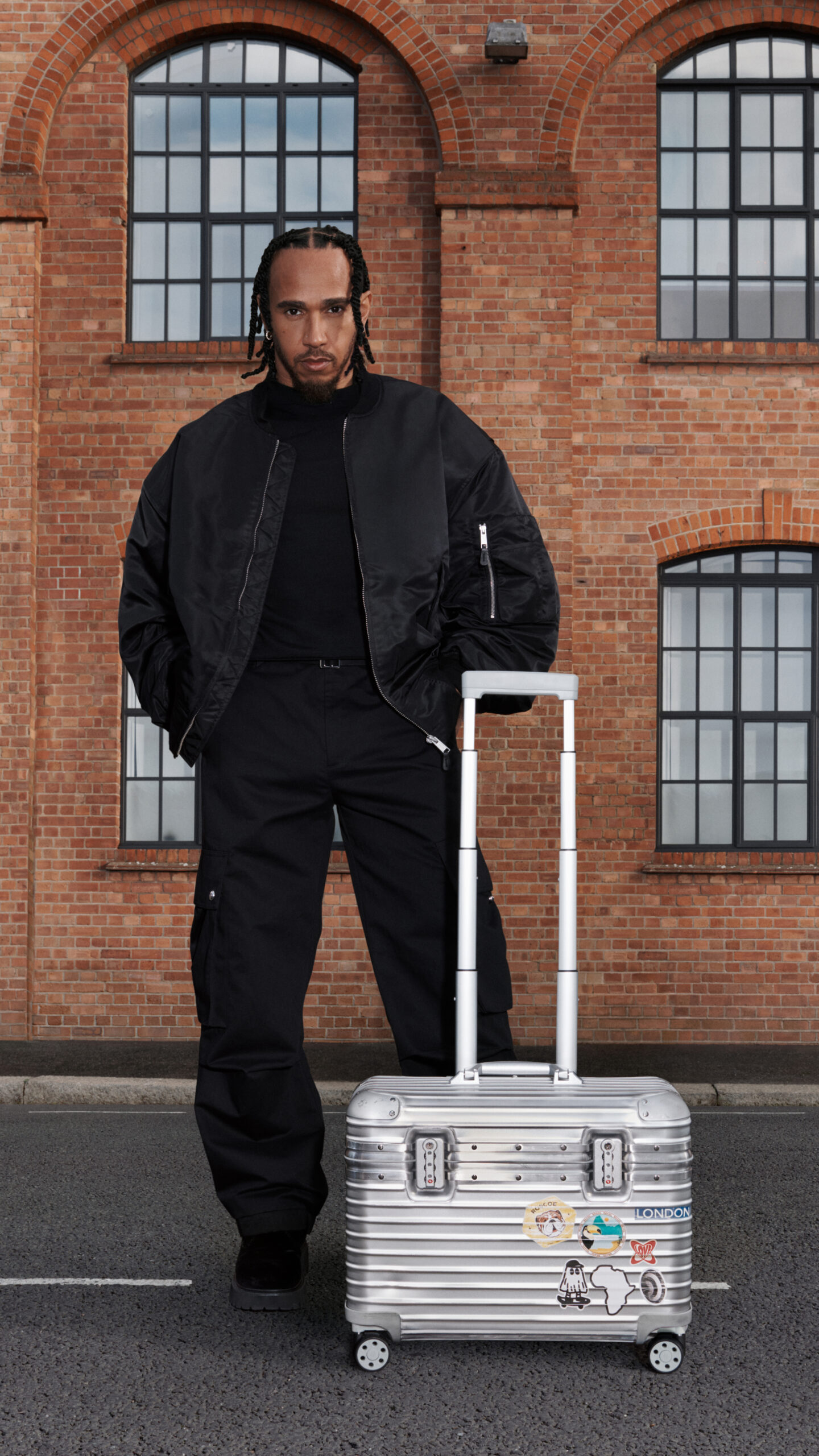 RIMOWA 携手 Rosé、Lewis Hamilton 和周杰伦发布广告大片 – NOWRE现客