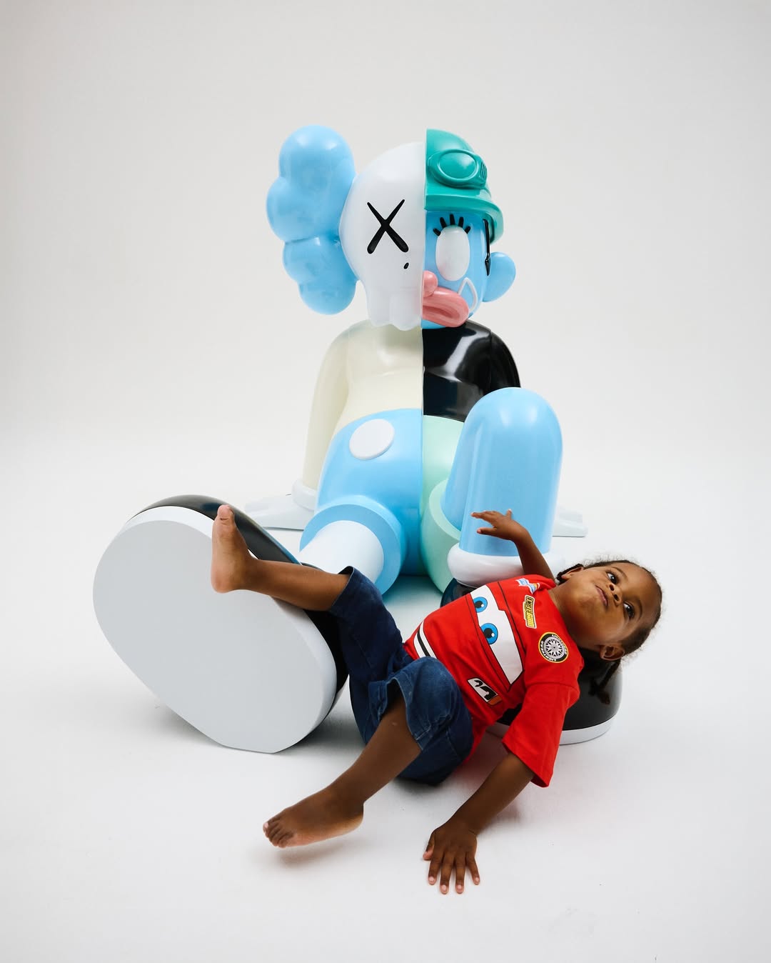 Olaolu Slawn 强行「联名」，KAWS 急了… – NOWRE现客